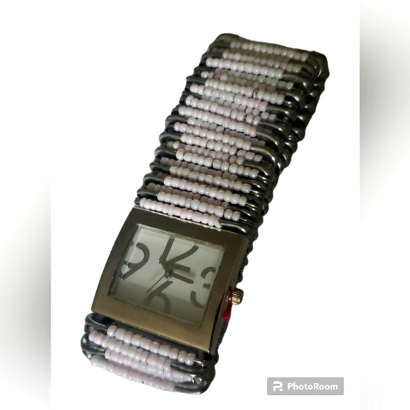Hand Crafted | Accessories | Hand Crafted Pearlescent White Beaded ...